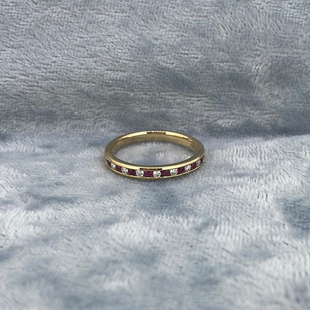 R0748 9ct Ruby and Diamond 0.16ct ruby 0.10ct dia channel set R1325 ...